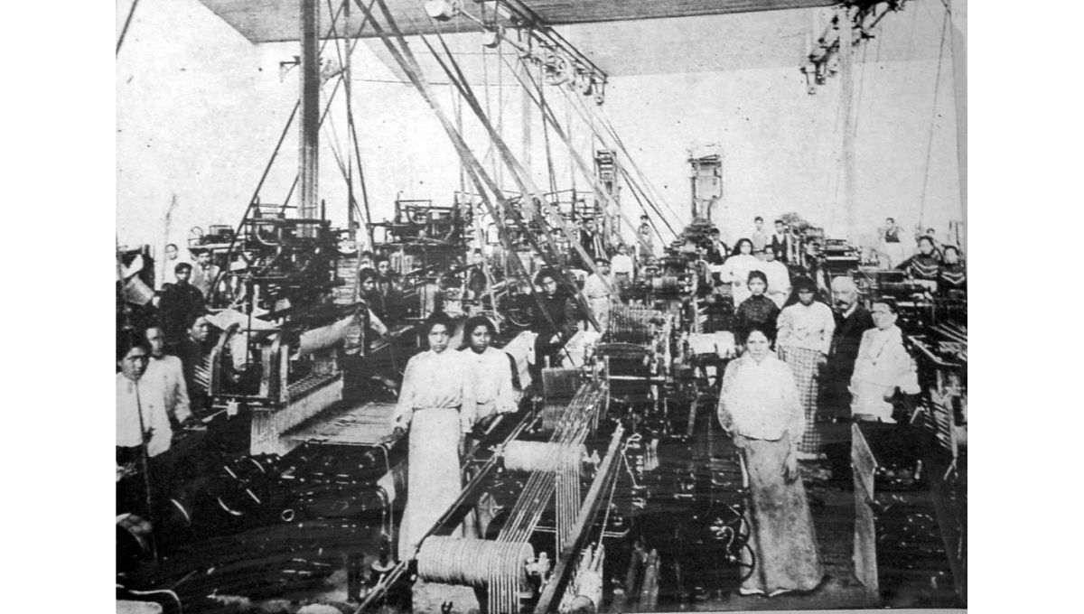 La llegada del socialismo a México. - Arthii